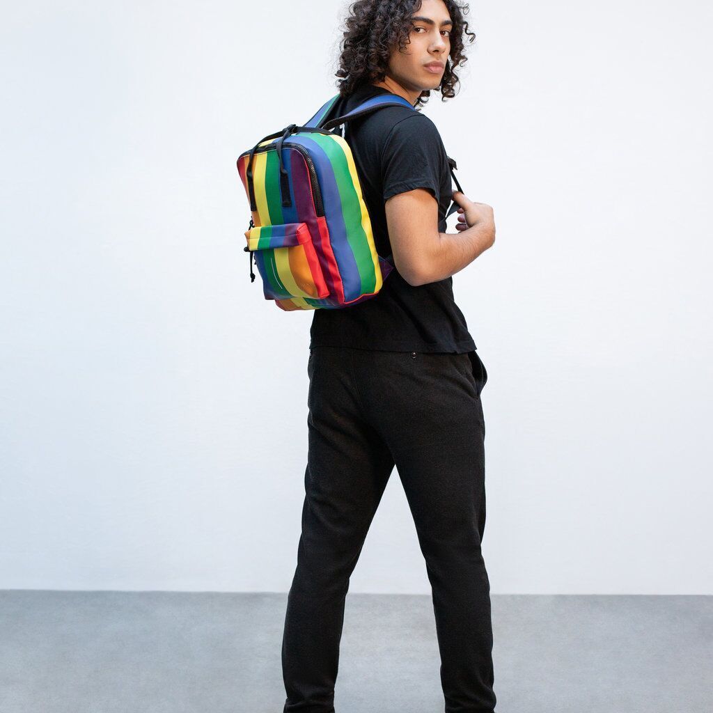 Mart - Chicago Rucksack rainbow von New Rebels online bestellen
